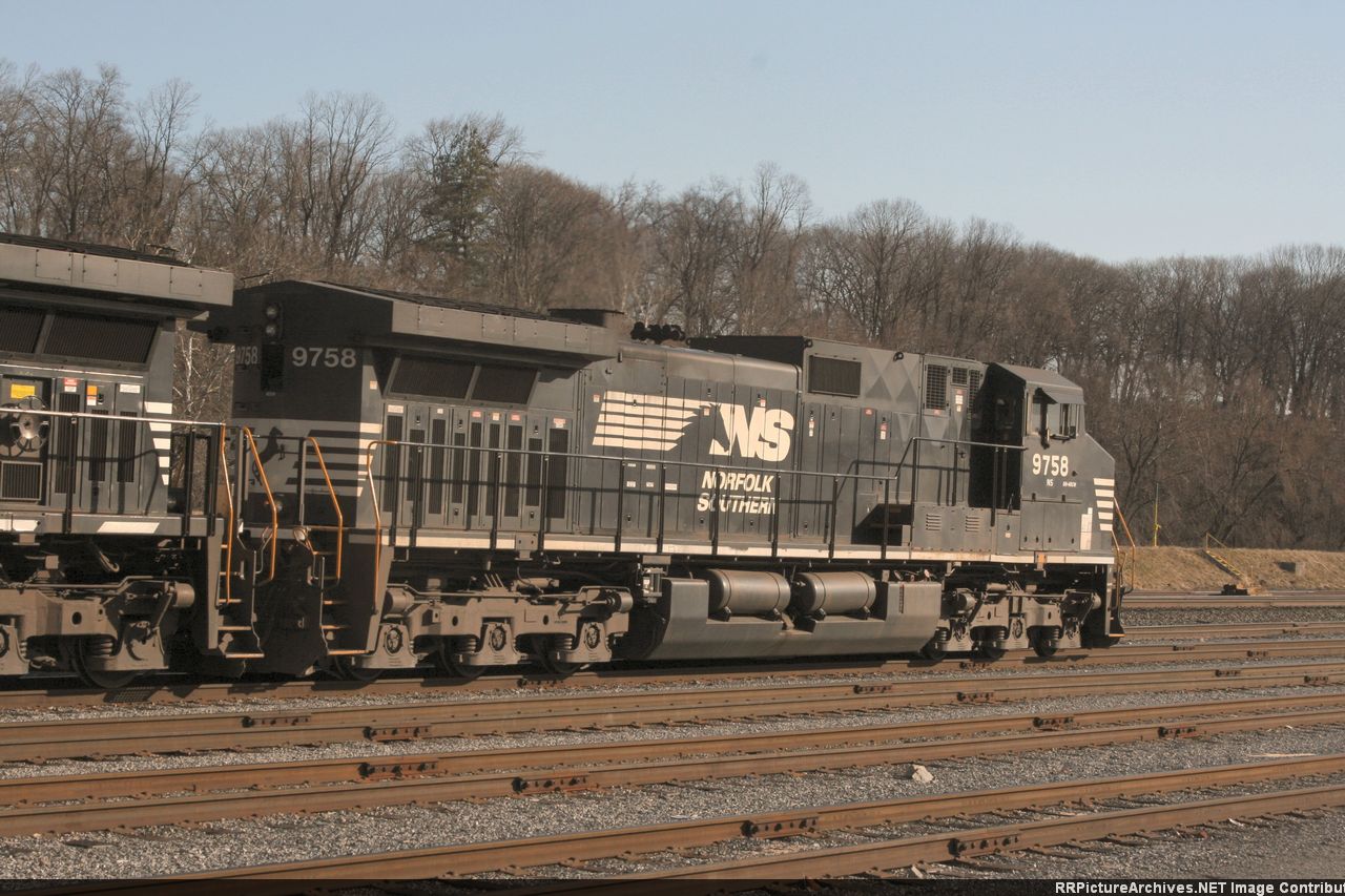 NS 9758